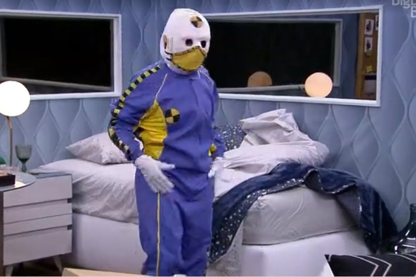 Mexe mexe com as mãos! Carla e Arthur movimentam edredom no BBB21 ... Mexe mexe com as mãos! Carla e Arthur movimentam edredom no BBB21 ...