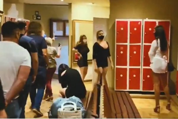 Casa noturna Bahamas Club é fechada por aglomeração em São Paulo