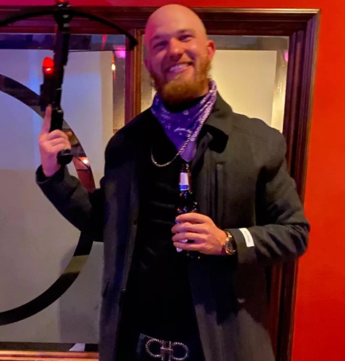 Ex-ator mirim Houston Tumlin é encontrado morto em casa aos 28 anos ...