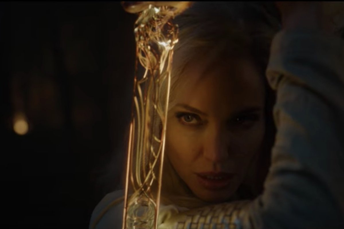 Eternos: trailer final explica sumiço de heróis em guerra contra Thanos ...