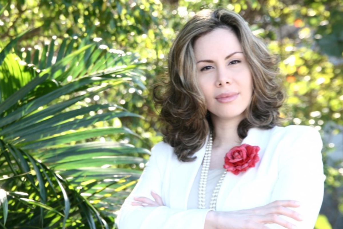 “Encalhada é quem casou errado. Eu tô no azeite de Jeová”, diz Sarah ...