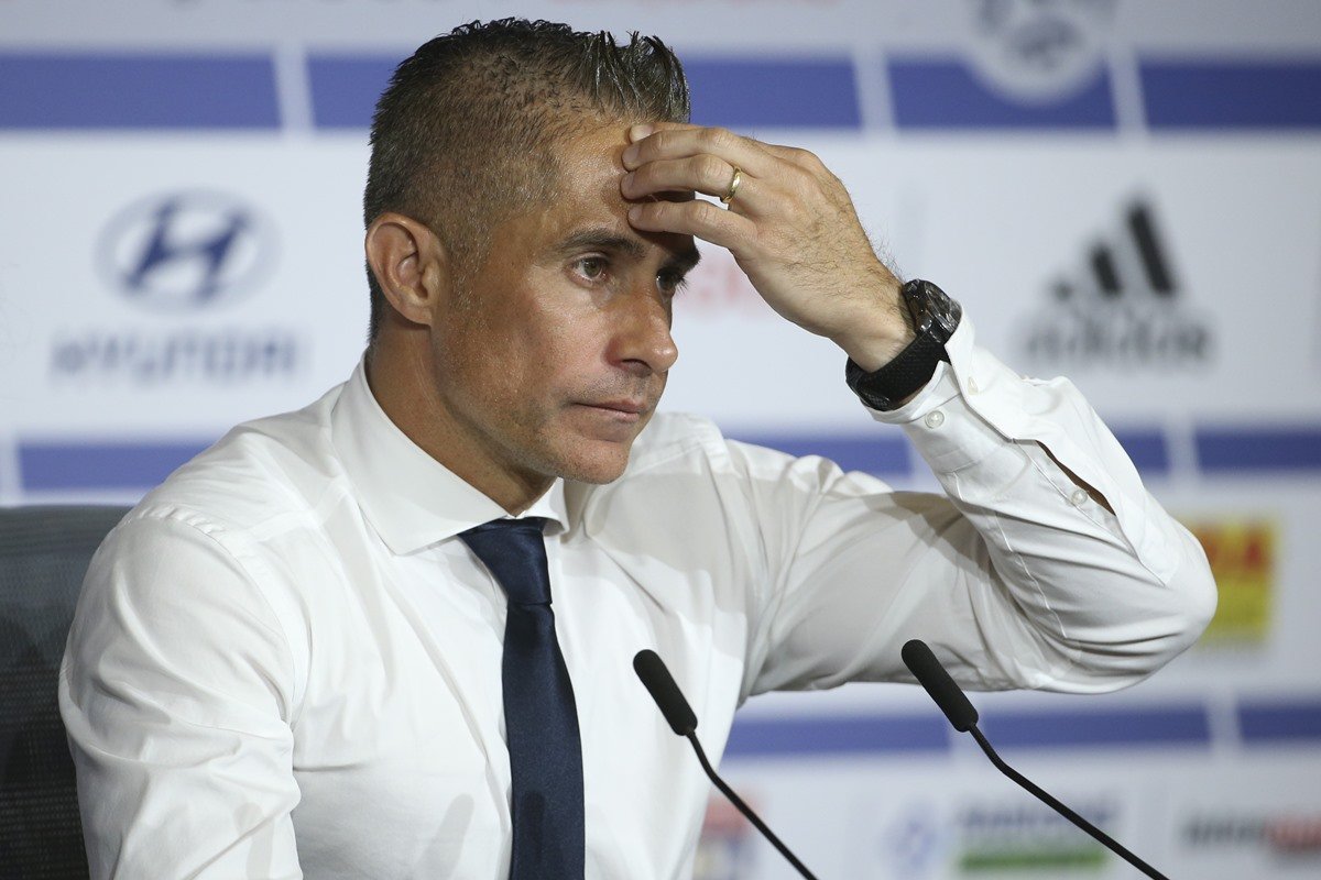 Sylvinho chega ao Corinthians para superar desconfiança da torcida ...