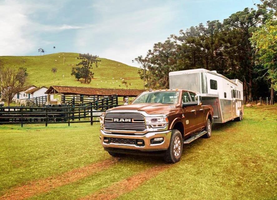 Conheça a Ram 2500 Rodeo, que carrega trailers de até 8 toneladas ...