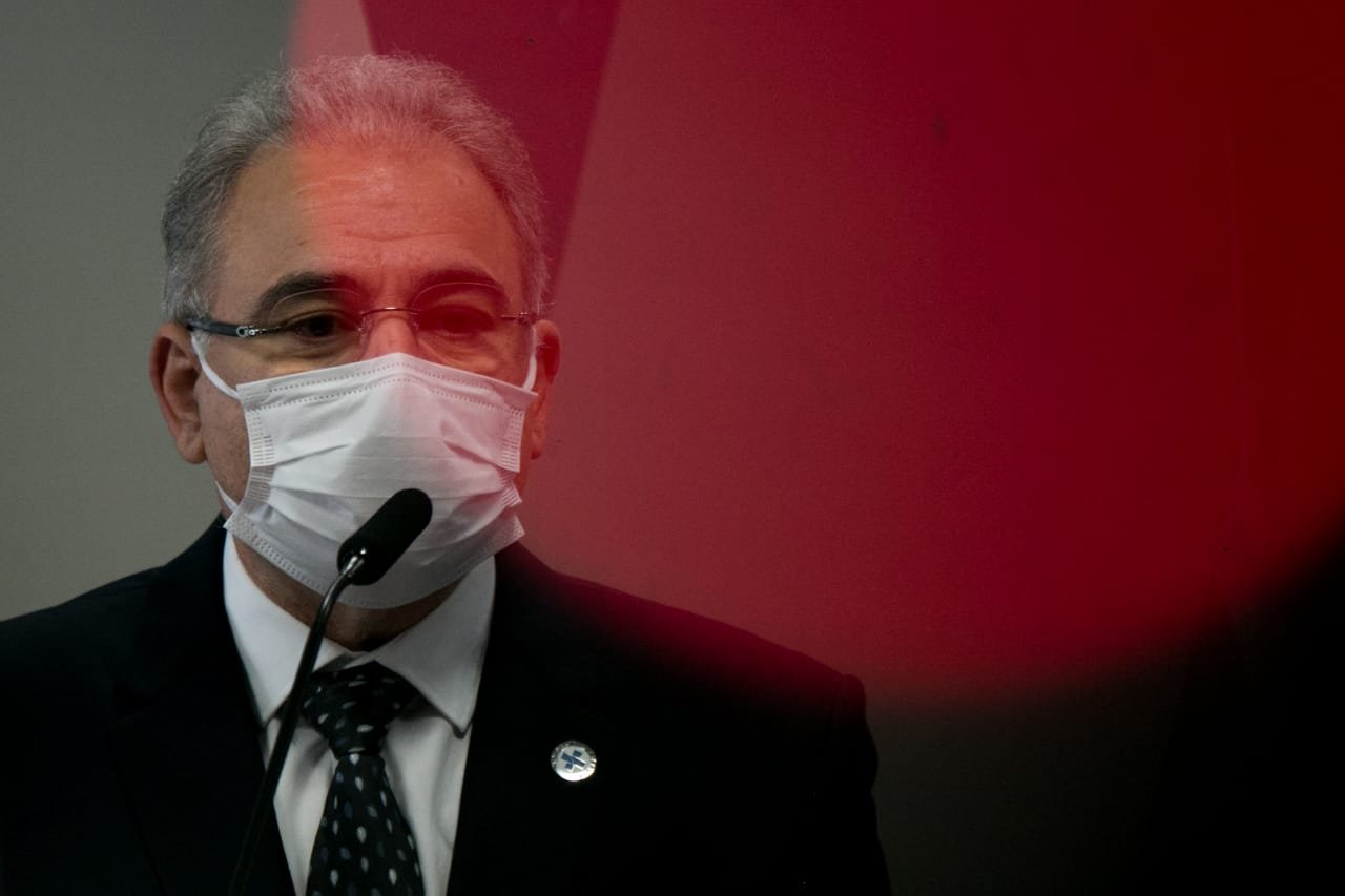 Fala de Bolsonaro sobre máscaras pega de surpresa equipe de Queiroga ... Fala de Bolsonaro sobre máscaras pega de surpresa equipe de Queiroga ...