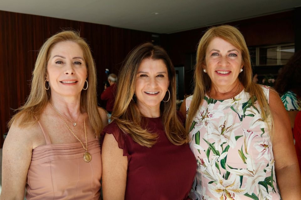 Sonia Lim, Mércia Crema e Dani Kniggendorf ganham festa de aniversário