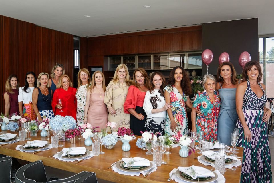 Sonia Lim, Mércia Crema e Dani Kniggendorf ganham festa de aniversário