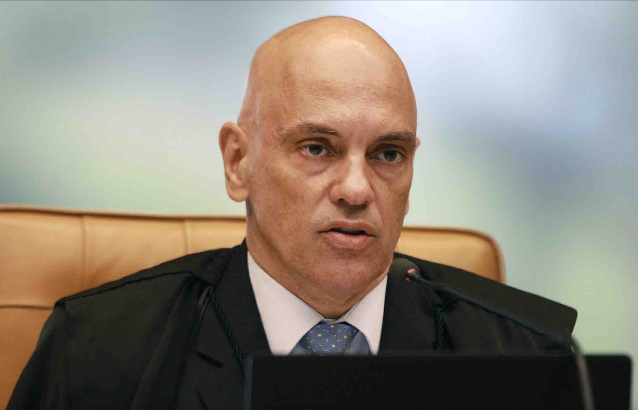 Alexandre de Moraes guarda forte munição contra o clã Bolsonaro ...