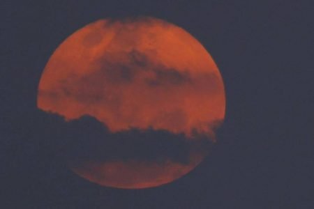 Lua cheia faz espetáculo natural no céu de Brasília. Veja fotos ...