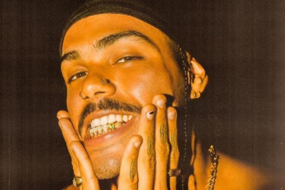 Futuro par romântico de Marquezine, Romani lança trabalho como cantor ...