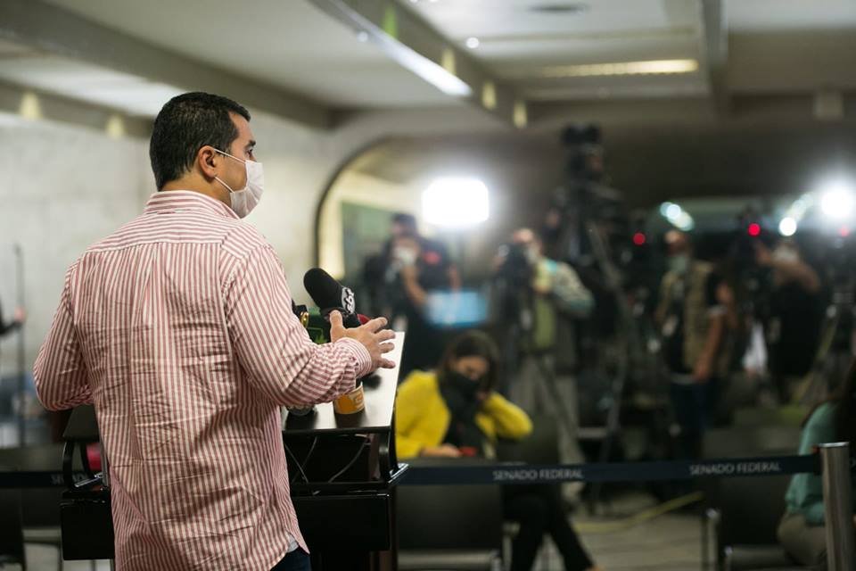 Veja documento registrado por Miranda em cartório no qual ele afirma ...