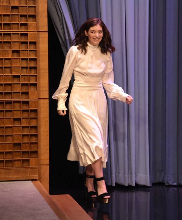 Lorde: confira 30 looks para entender a evolução de estilo da cantora ...