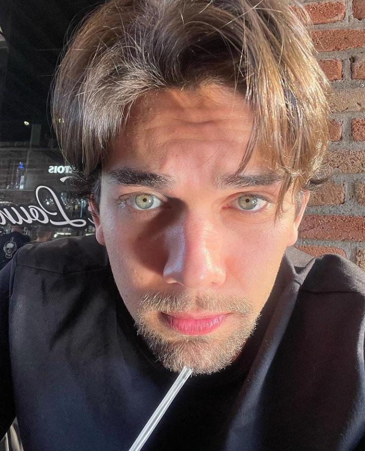 O tempo voa! Caçula do sertanejo Leandro é pai pela primeira vez ...