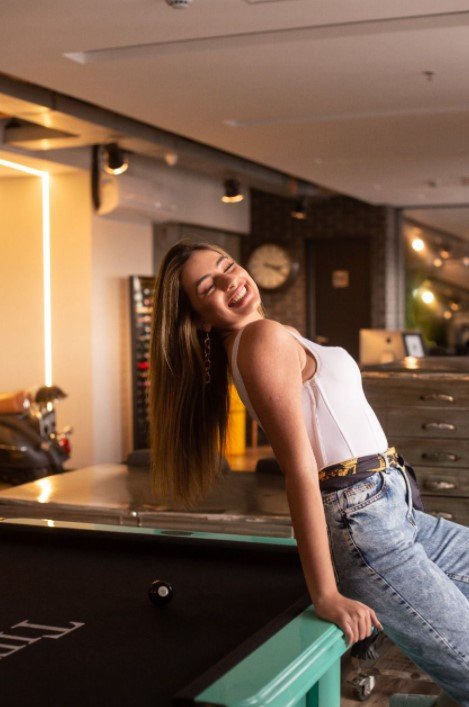 Rainha das cantadas virtuais: Julia Puzzuoli anuncia primeira turnê ...