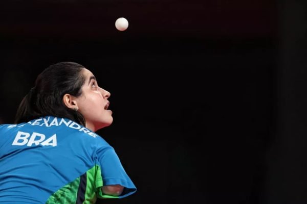 Bruna Alexandre perde final, mas é prata no tênis de mesa na ...