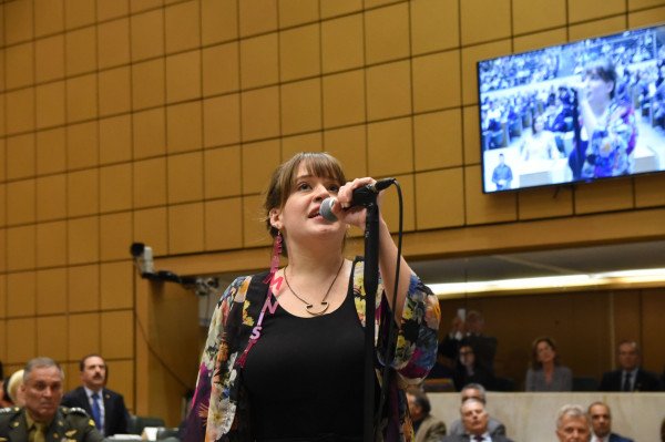 Isa Penna se descola do PSol e confirma presença no ato de 12/9 ...