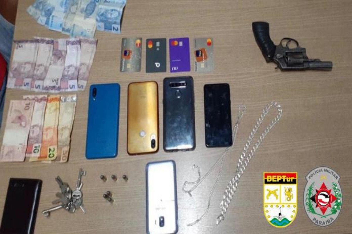 Vítima De Sequestro Relâmpago é Resgatada Em Mala De Carro Metrópoles