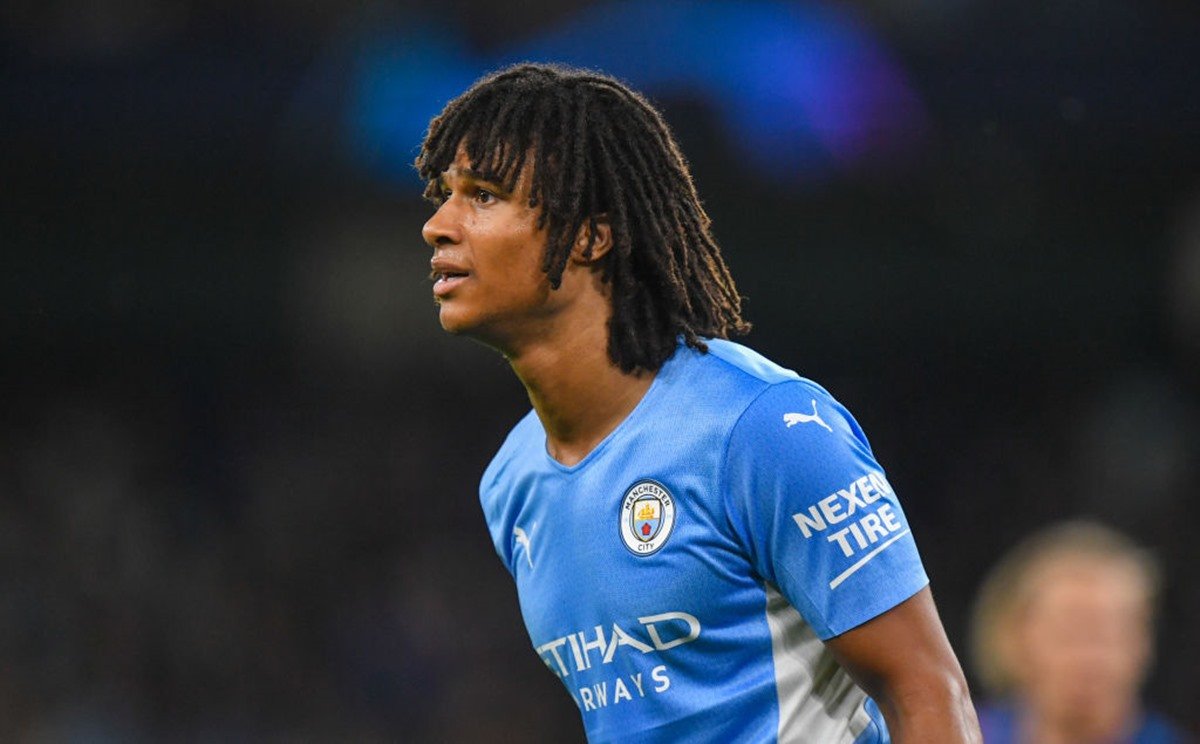 Aké, do City, revela morte de pai momentos após 1º gol na Champions ...