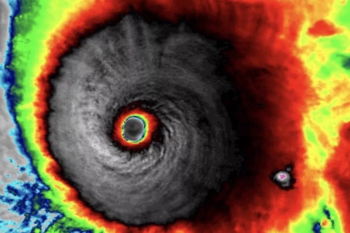 Confira incríveis imagens do segundo pior furacão do ano no Atlântico ...