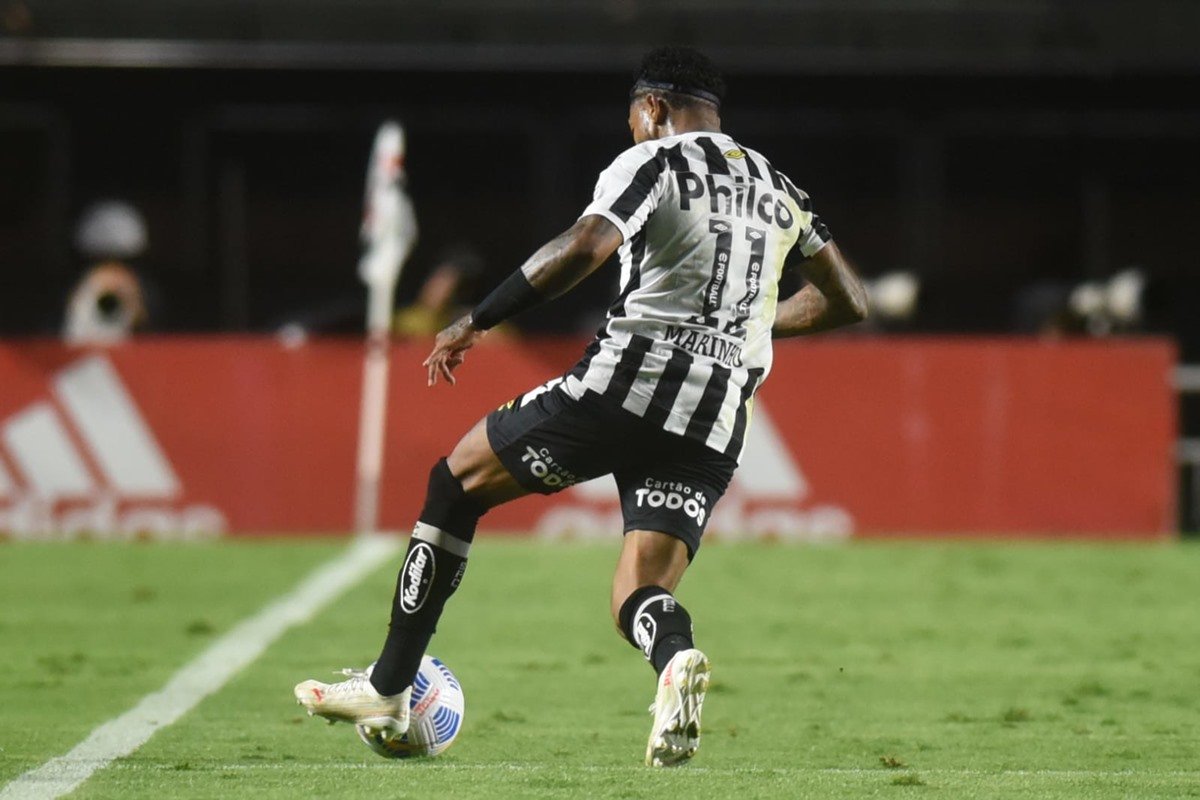 Marinho garante permanência no Santos e lamenta fase ruim do time ...