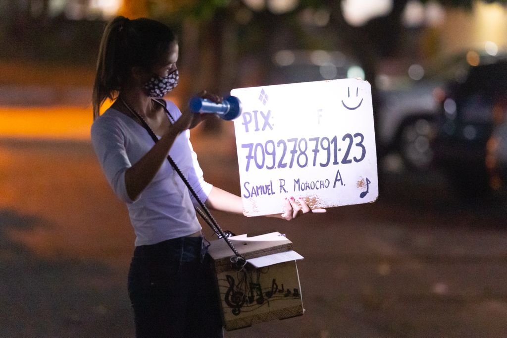 Conheça Samuel, clarinetista equatoriano que encanta por onde toca no ...