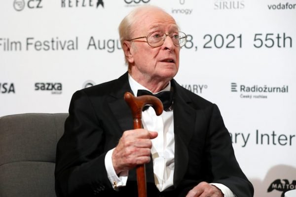 Vencedor de dois Oscars, Michael Caine anuncia aposentadoria aos 88 ...
