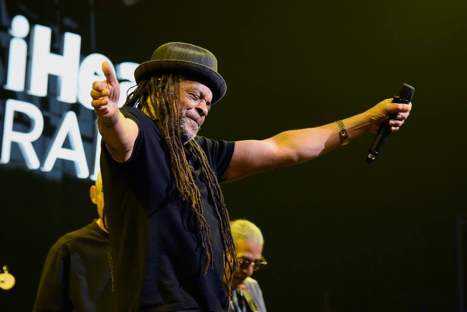 Terence Wilson, ex-vocalista do UB40, morre aos 64 anos | Metrópoles