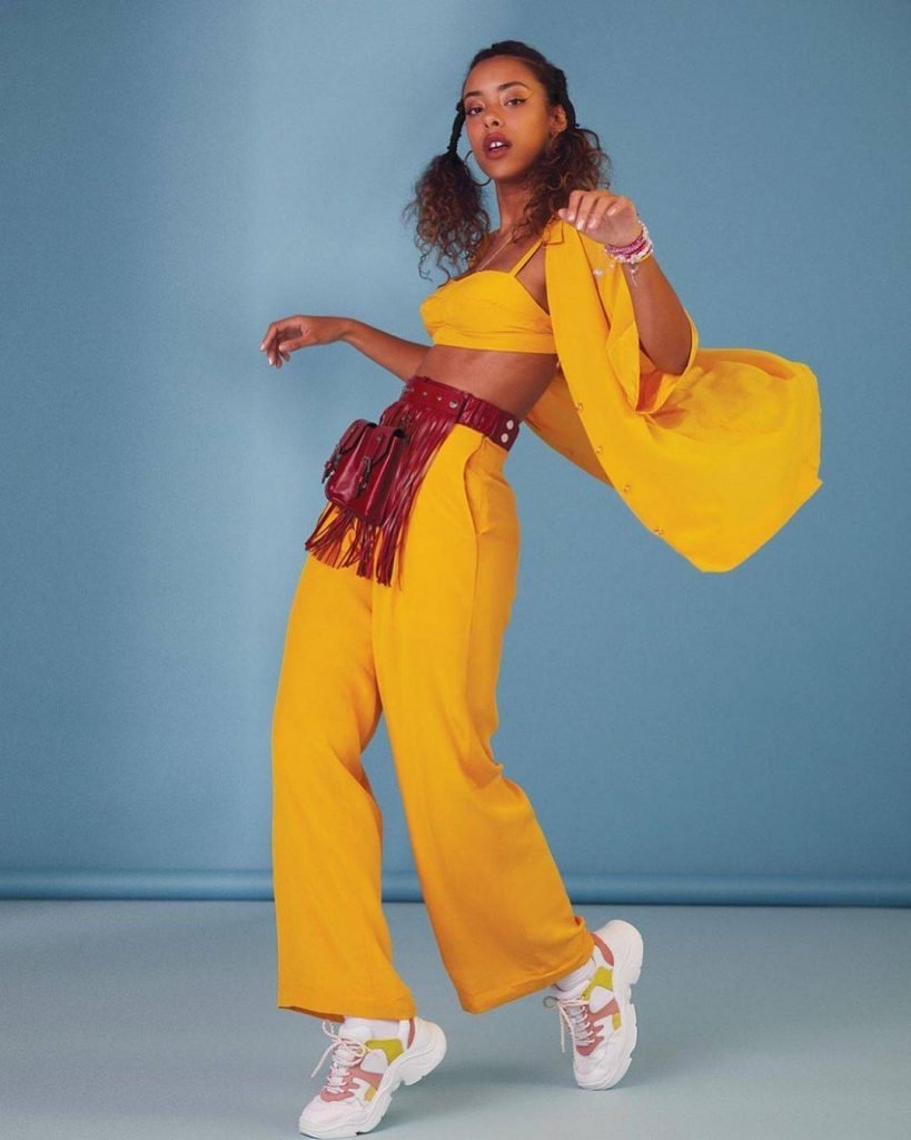 Atriz Yara Charry investe em carreira musical: “Amo cantar” | Metrópoles