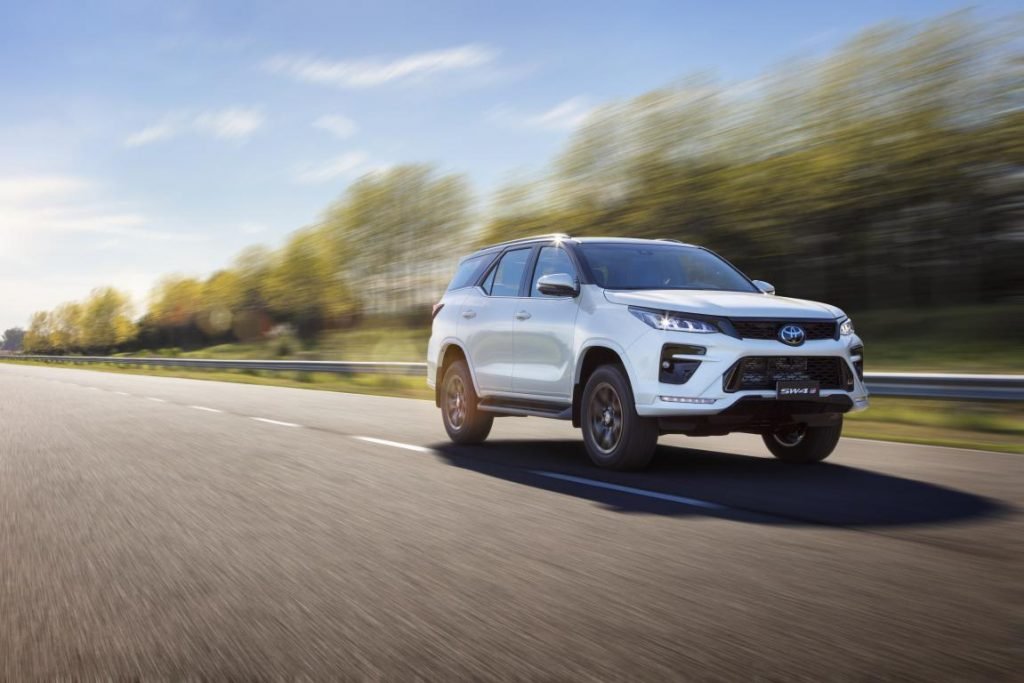 SW4 GR-S, BMW X4 e vans elétricas: as caras novidades da semana ...