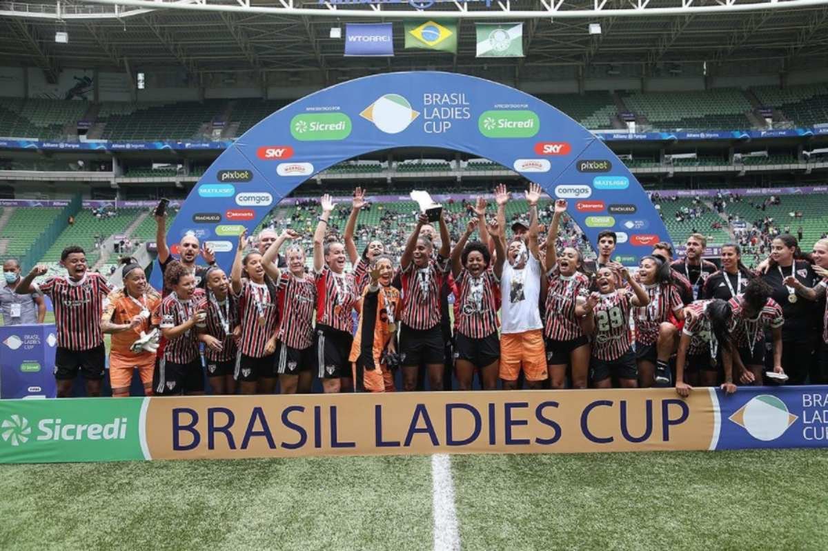 São Paulo vence clássico contra Santos e é campeão da Ladies Cup ...