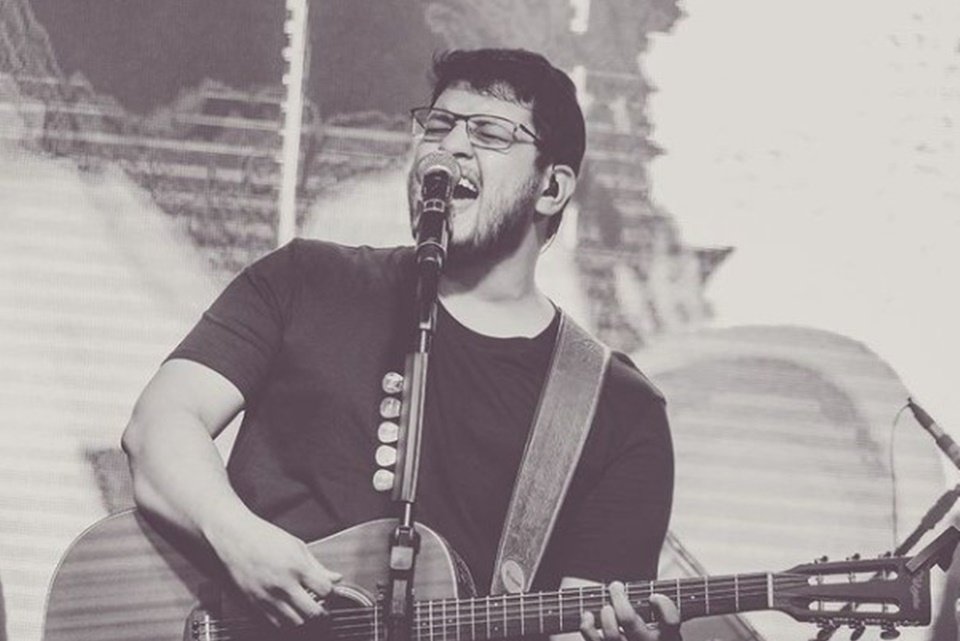 Sertanejo Maurílio passa por exame para verificar inchaço no cérebro ...