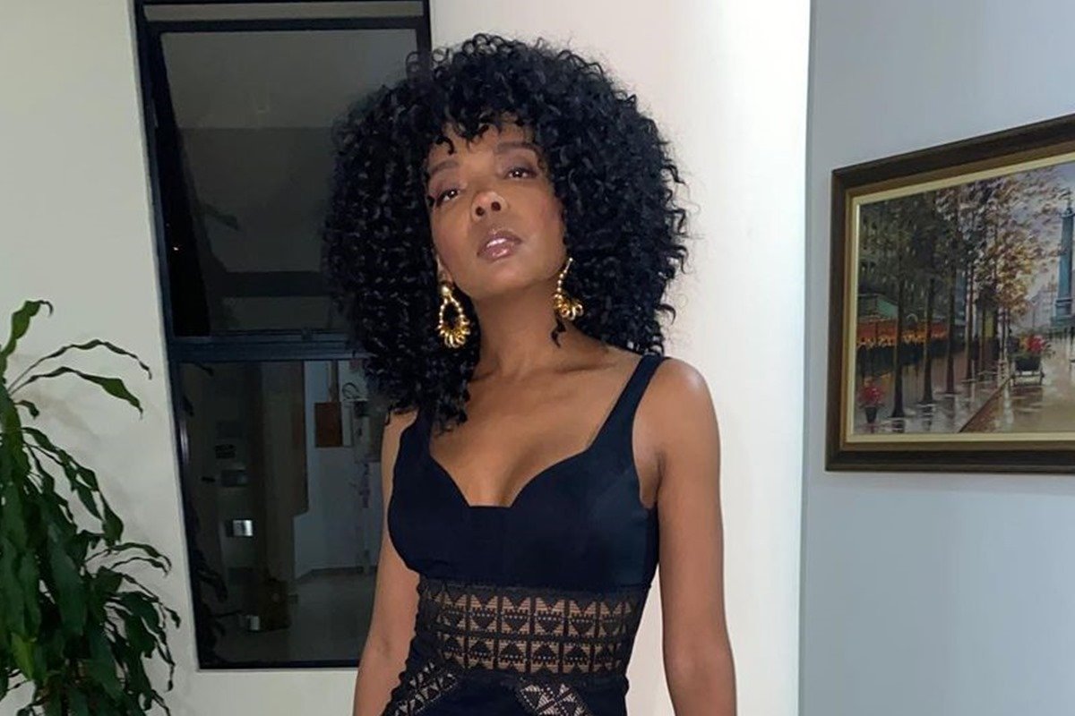 Thelma Assis, ex-BBB, desabafa nas redes após treta com Tiago Leifert ... Thelma Assis, ex-BBB, desabafa nas redes após treta com Tiago Leifert ...