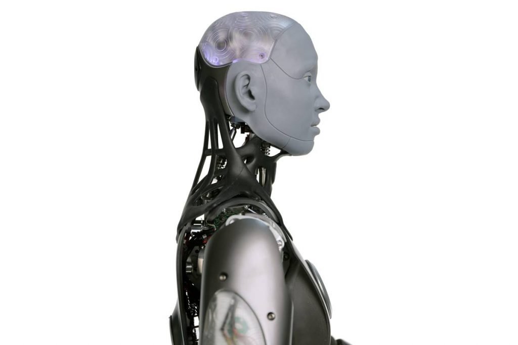 Conheça Ameca: robô impressiona com realismo de movimentos humanos ...