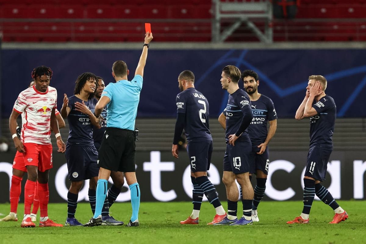 Por agressão, jogador do City fica fora das oitavas da Champions ...
