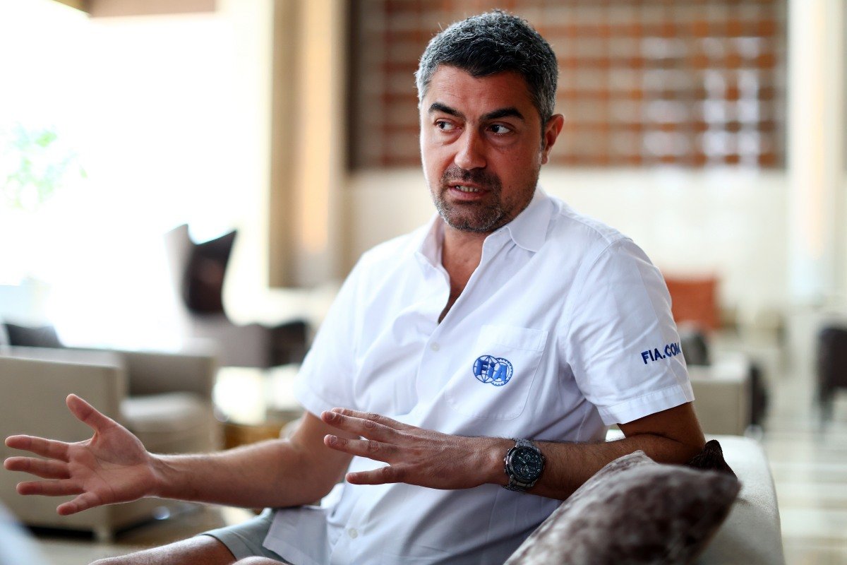 Em novo áudio, Michael Masi cede à pressão imposta pela Red Bull ...