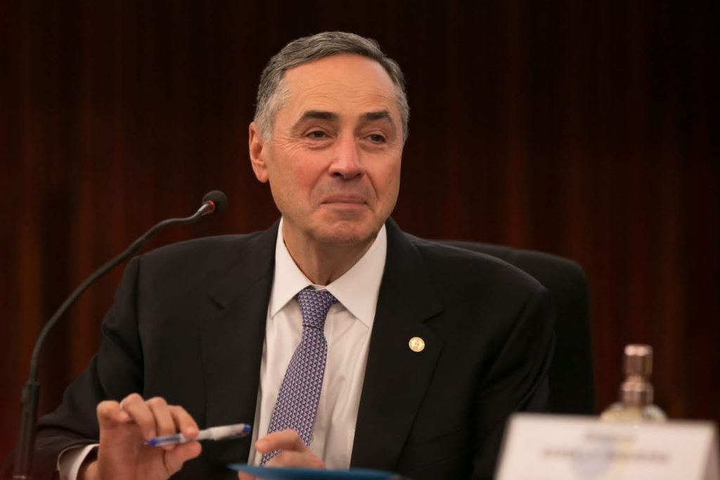 Veja como funciona o rito para impeachment de ministros do STF | Metrópoles