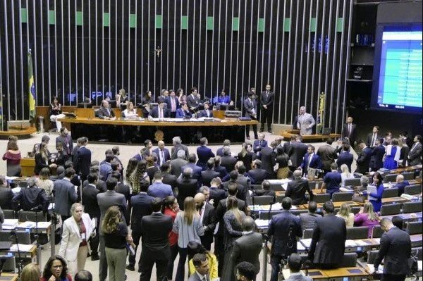 Bancadas parlamentares: entenda o que são e quais as mais importantes ...