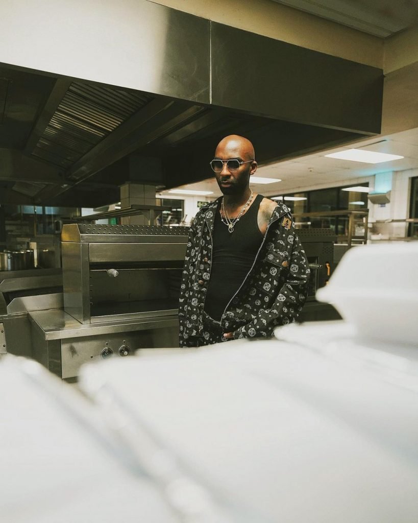 Rapper de 34 anos é encontrado morto após tweet misterioso | Metrópoles