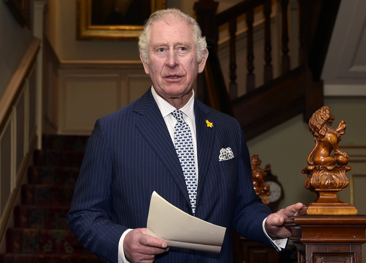 Príncipe Charles atualiza estado de saúde da rainha | Metrópoles