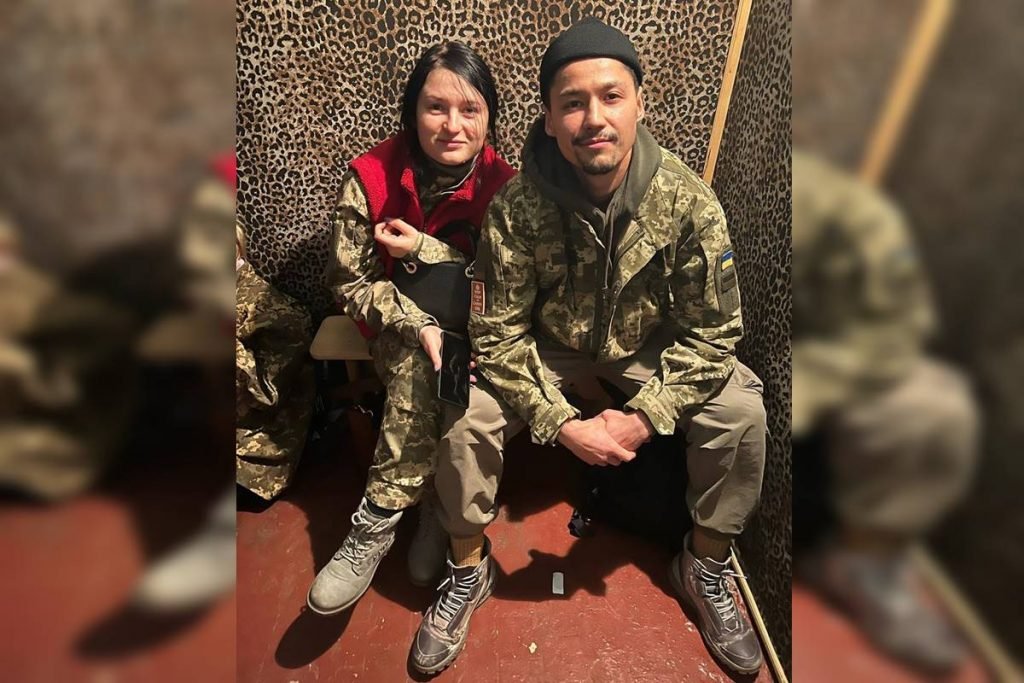 Quem é Pasha Lee, ator que morreu após se juntar ao exército ucraniano ...