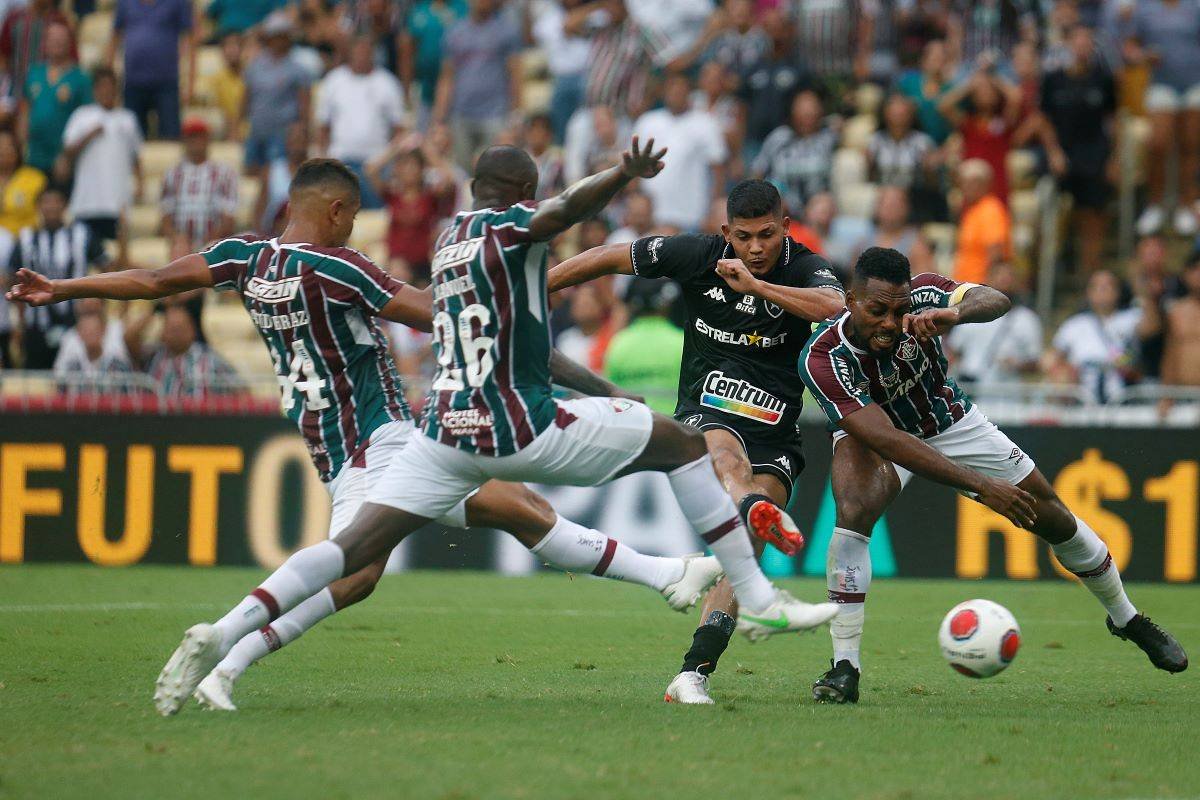 Em boa fase, Botafogo e Fluminense voltam a se enfrentar na Série A ...