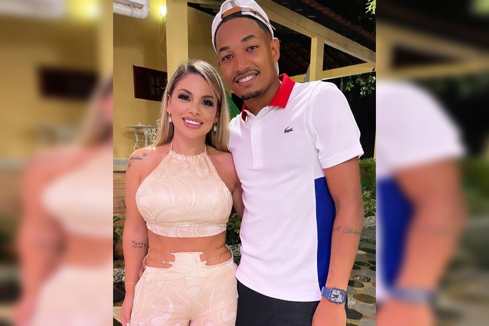 Esposa de atacante do Brusque acusa torcedor de assédio em jogo | Metrópoles