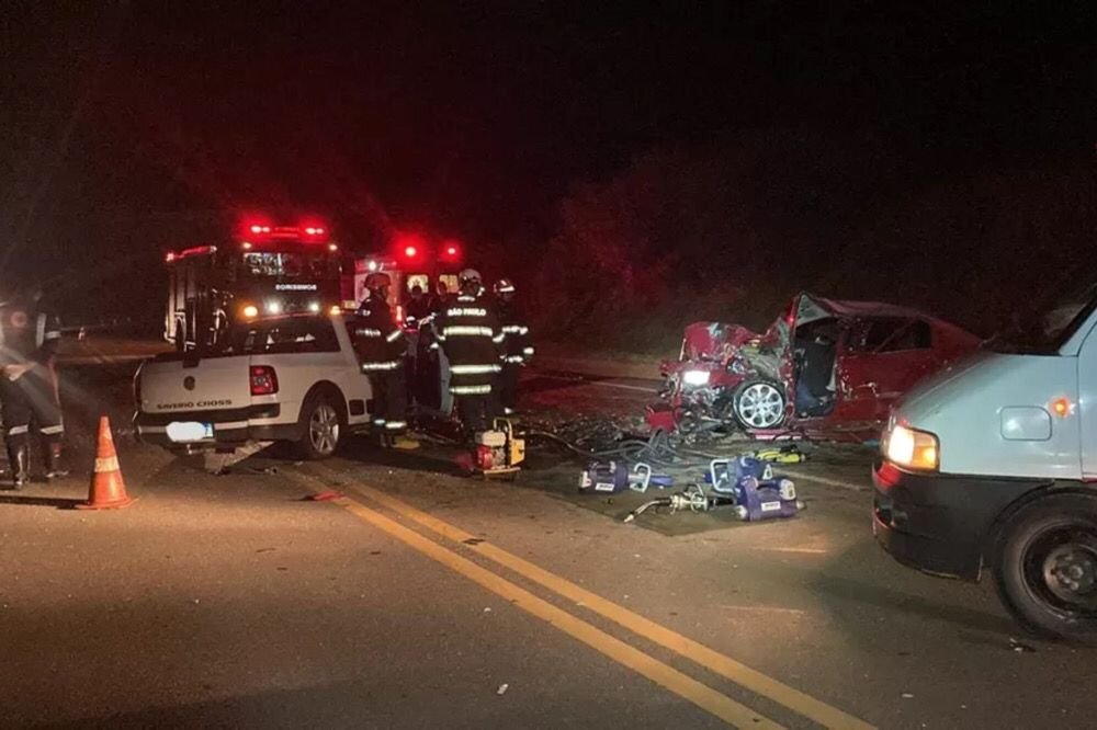 Casal morre e bebê fica em estado grave após batida na Raposo Tavares | Metrópoles