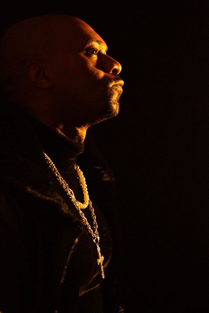 MV Bill narra ascensão no rap e nos movimentos sociais em novo livro ...