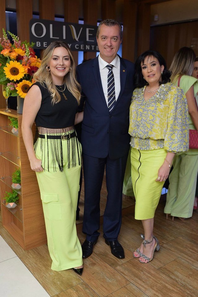 Bruno Oliver e Daniela Azevedo celebram 6 anos do Oliver Beauty Center ...
