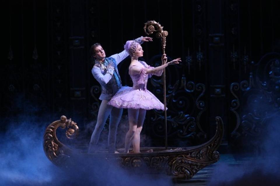 “Nós artistas estamos acima da guerra”, diz bailarina ucraniana no DF ...