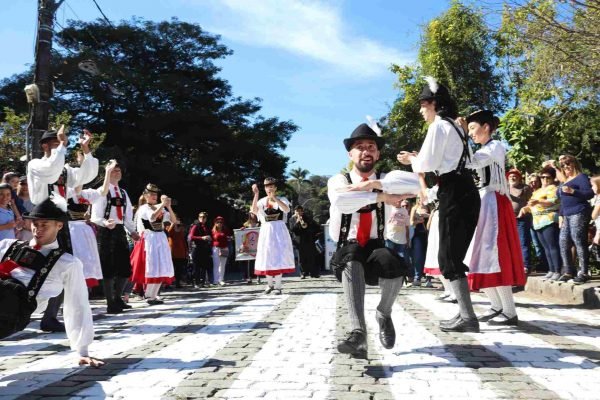 Cidade de Petrópolis confirma a realização da Bauernfest em 2022 ...