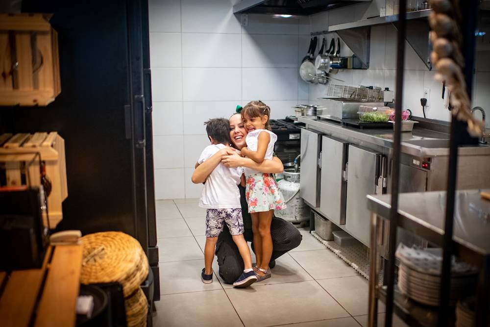 Mãe e chef, Babi Frazão fala sobre jornada dupla: “Amor incondicional ...