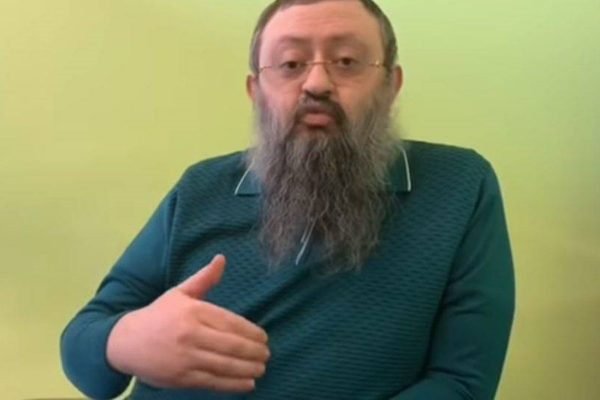 Zelenko, guru do kit Covid que influenciou Trump, morre aos 48 anos ...