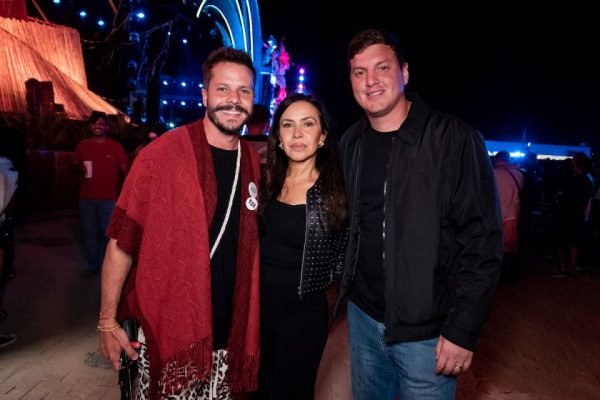 Evento com 10 mil pessoas agita a aguardada abertura do Na Praia ...