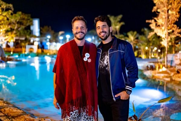 Evento com 10 mil pessoas agita a aguardada abertura do Na Praia | Metrópoles